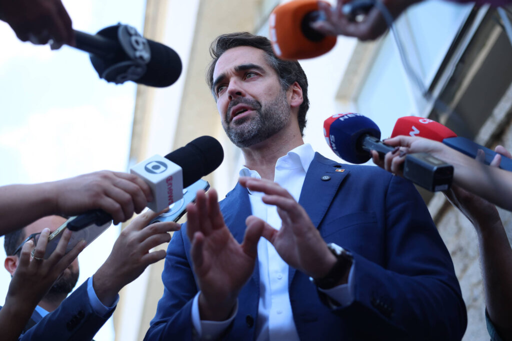 Manifesto Político Agita Cenário de 2026 e Pede que Eduardo Leite ...